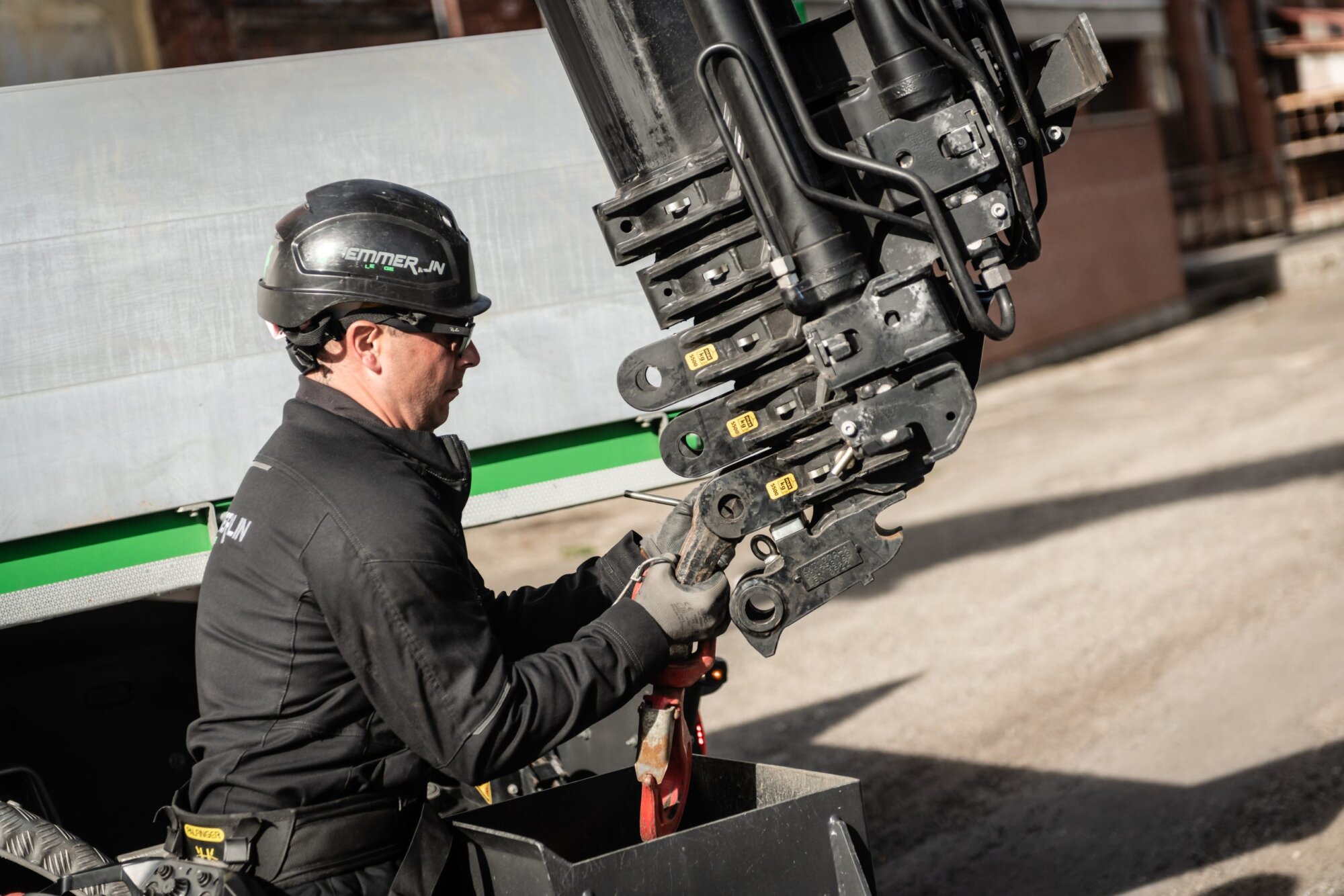 Location levage, Location camion et grue de levage | Hemmerlin